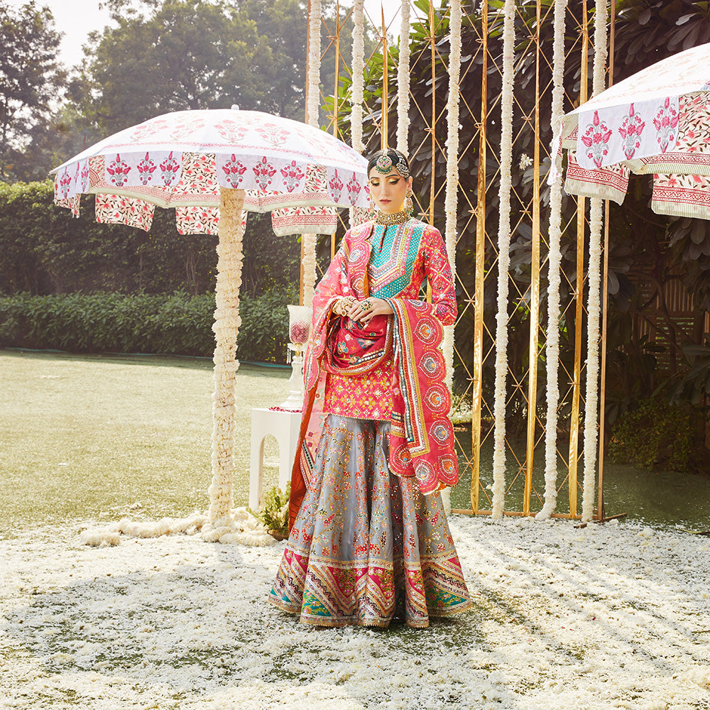 RAANI GARARA SET – Mayyur Girotra